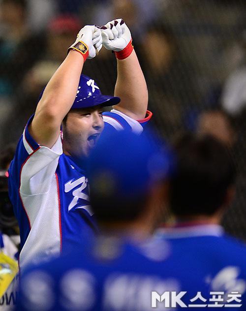 어제 박병호[만루홈런] 사진 11장 jpg (박병호 몰리터 감독 악수) : MLBPARK