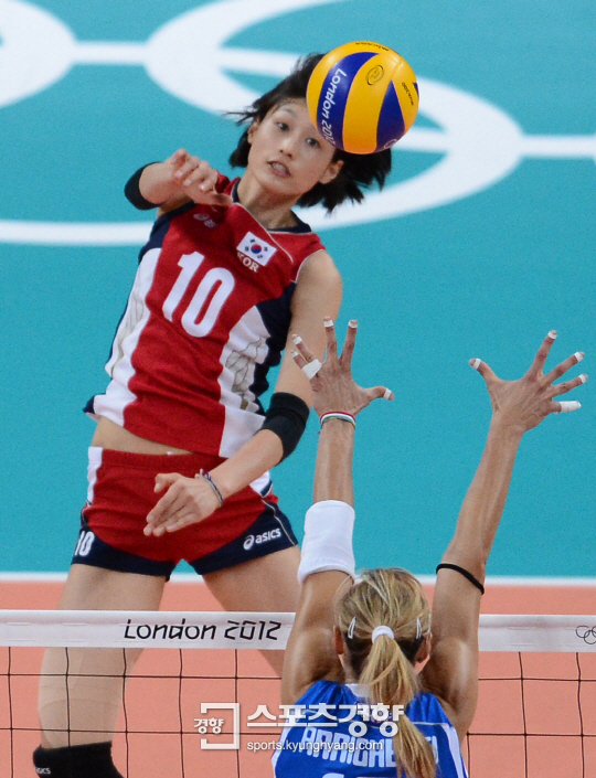 76년 여자배구 동메달 레프트 조혜정 키가 164 : MLBPARK