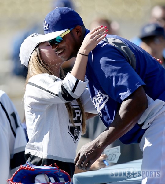 경기준비하는 다저스 선수들 사진 몇장..jpg : MLBPARK