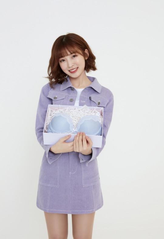 BYC 전 모델 김소은 vs 현 모델 오마이걸 아린 : MLBPARK