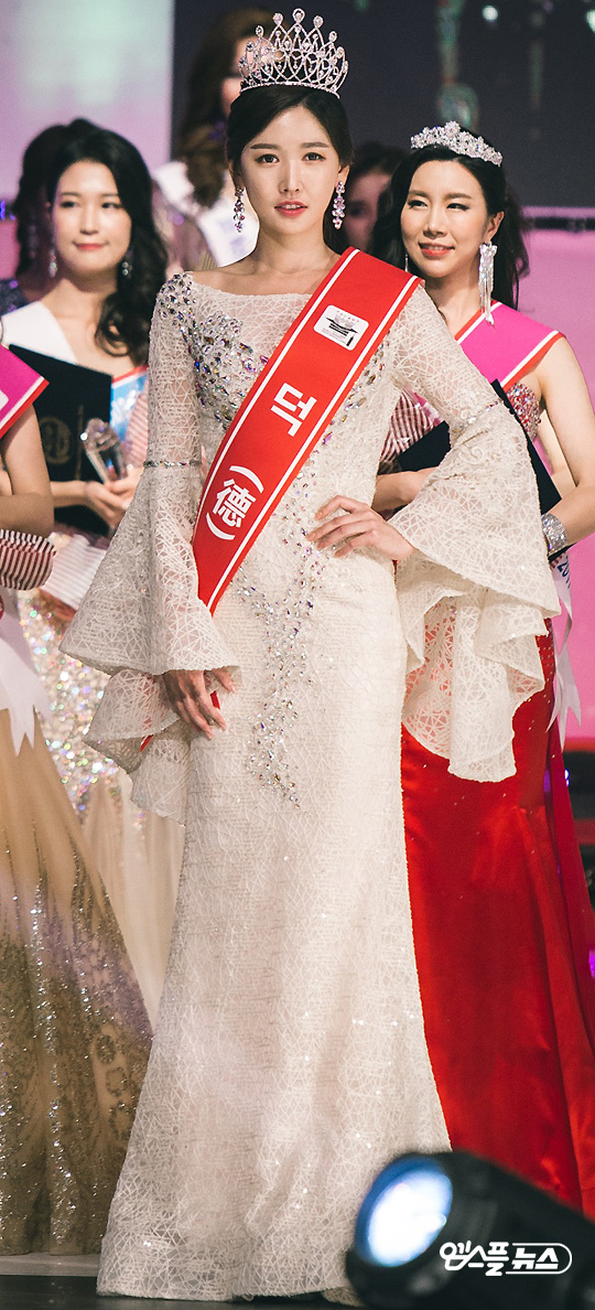 안인선 #1 - 머슬매니아, 피트니스 선수, "대세 머슬퀸", '머슬퀸 미녀 교수(서강대학교)' _ 2018년 2월 맥스큐(MAXQ) 커버걸 _ 2017년 11월 머슬마니아 ...