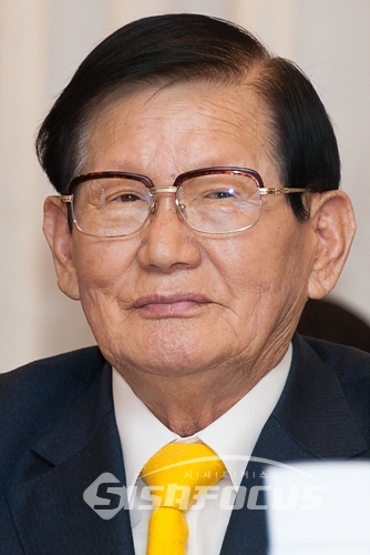 영화감독 이만희 (Lee Man-hee) - 인물, 경력, 약력 정보 제공